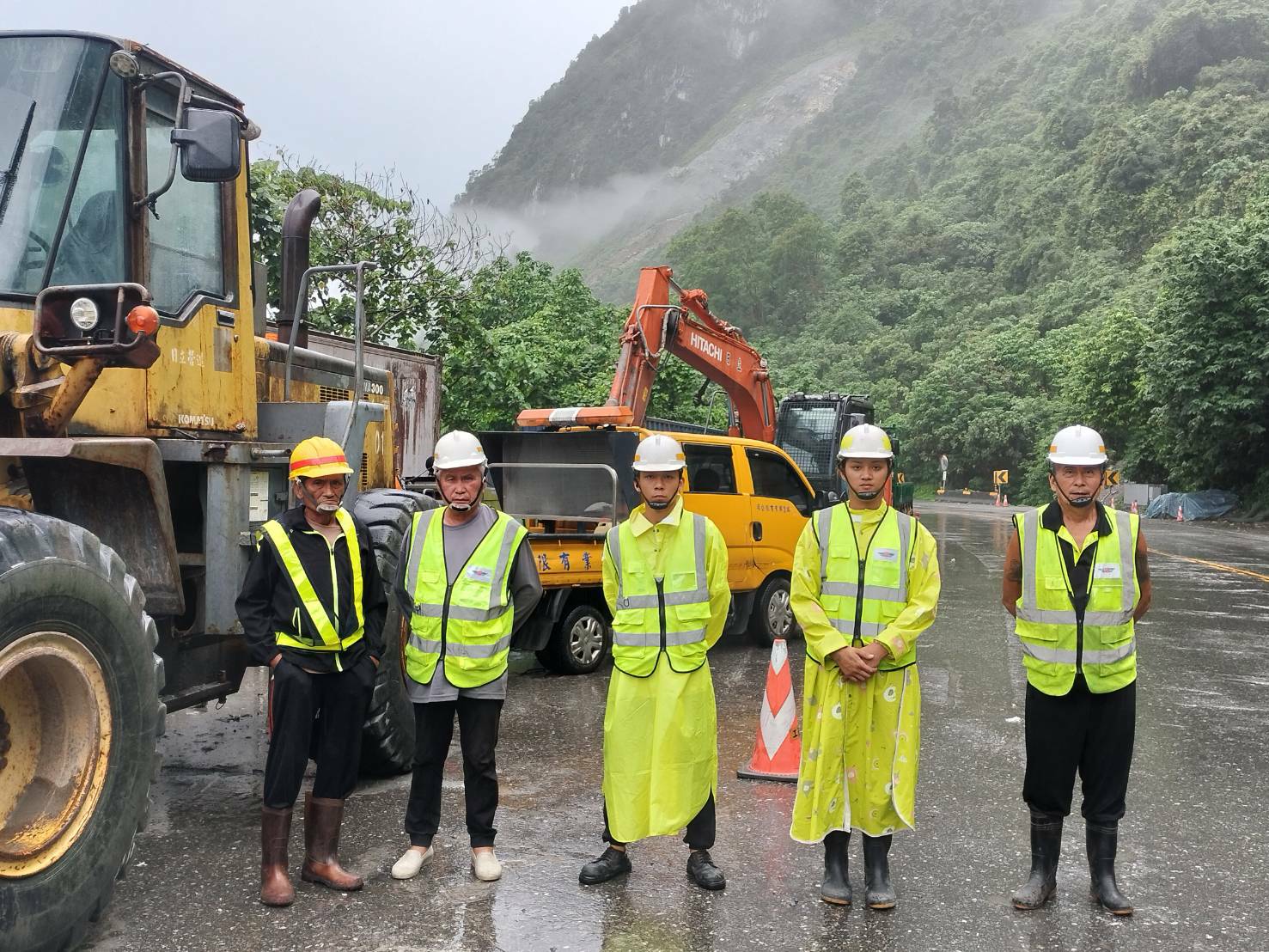 受熱帶性低氣壓帶來強降雨影響，台9線154.7k~165.7k(和仁~崇德)及台9丁線60.3K~63K.600(和中~和仁路段)夜間不排除實施預警性道路封閉